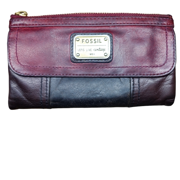 Fossil | Bags | Fossil Emory Long Long Live Vintage Leather Clutch Long ...